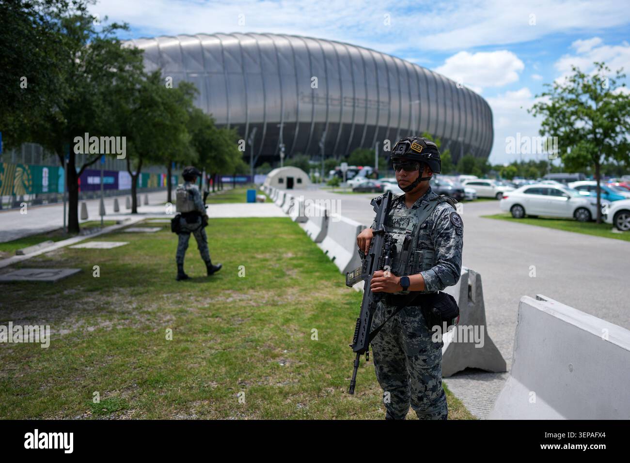 (260614) -- MONTERREY, June 14, 2026 (Xinhua) -- Mexican National Guard ...