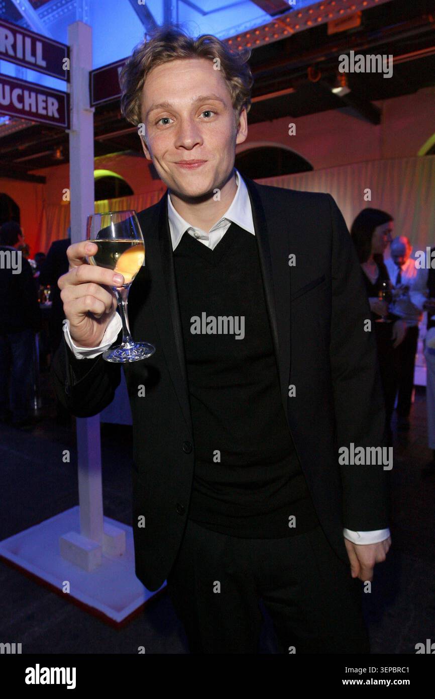 Matthias Schweighöfer - RubbeldieKatz Premiere, CinemaxX, Berlin, 30 ...