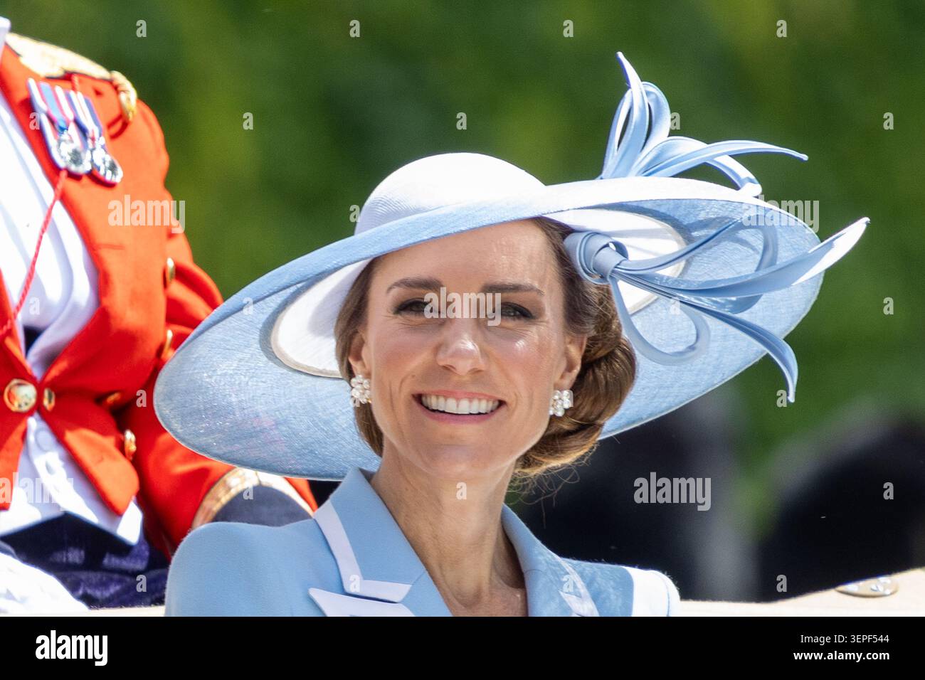 Catherine, Princess of Wales in an Ascot Landau carriage on The Mall ...