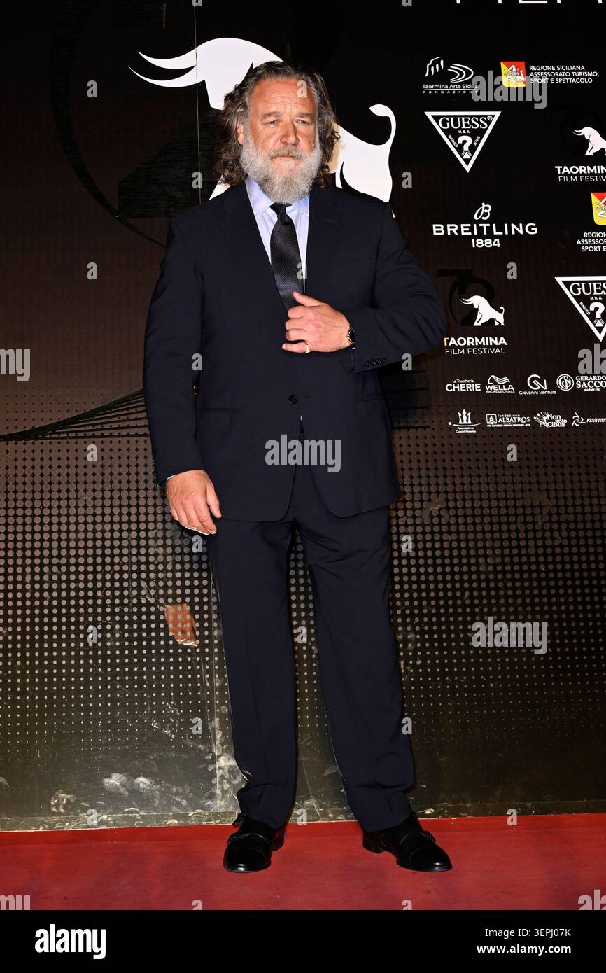 Russell Crowe 72nd Taormina Film Festival 4th Evening red carpet ...