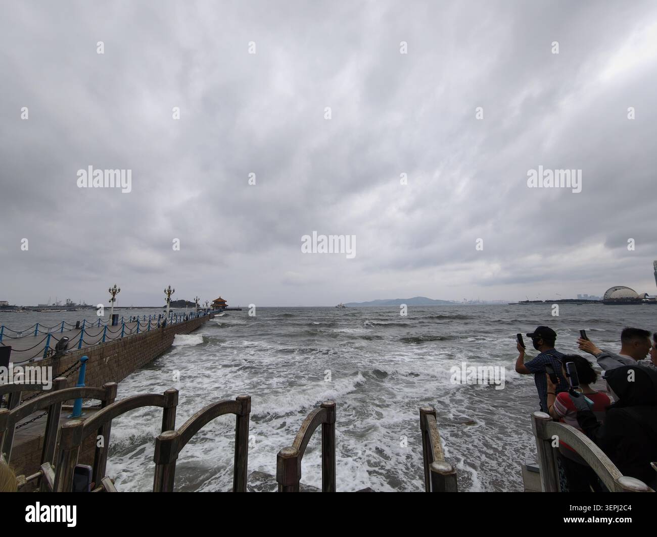 Huge waves crash onto Zhanqiao Pier in Qingdao, east China's Shandong ...