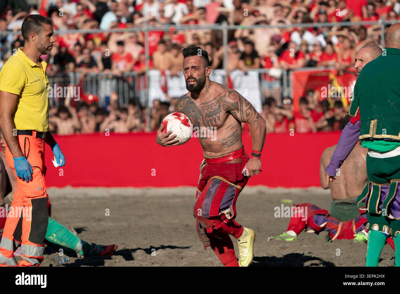 IPA85654704 - Florence, Historic Florentine Soccer Match: Reds vs ...