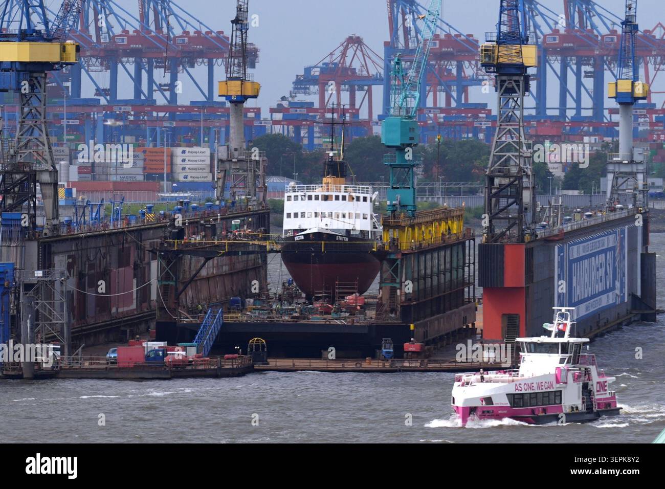 15 June 2026, Hamburg: The steam icebreaker "Stettin" is on display in ...