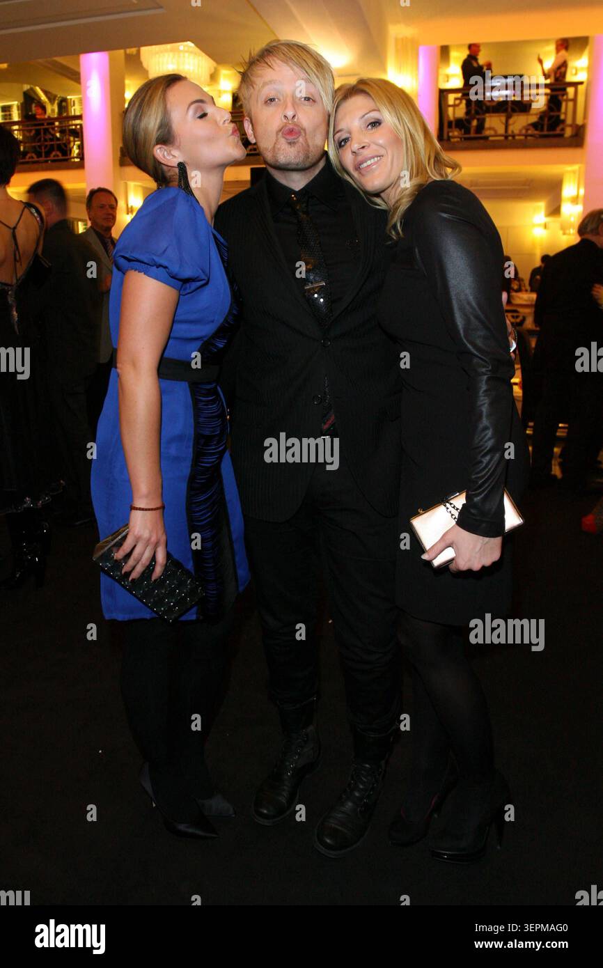 Annika Kipp, Ross Antony und Miriam Pede - Erleuchtet Premiere ...