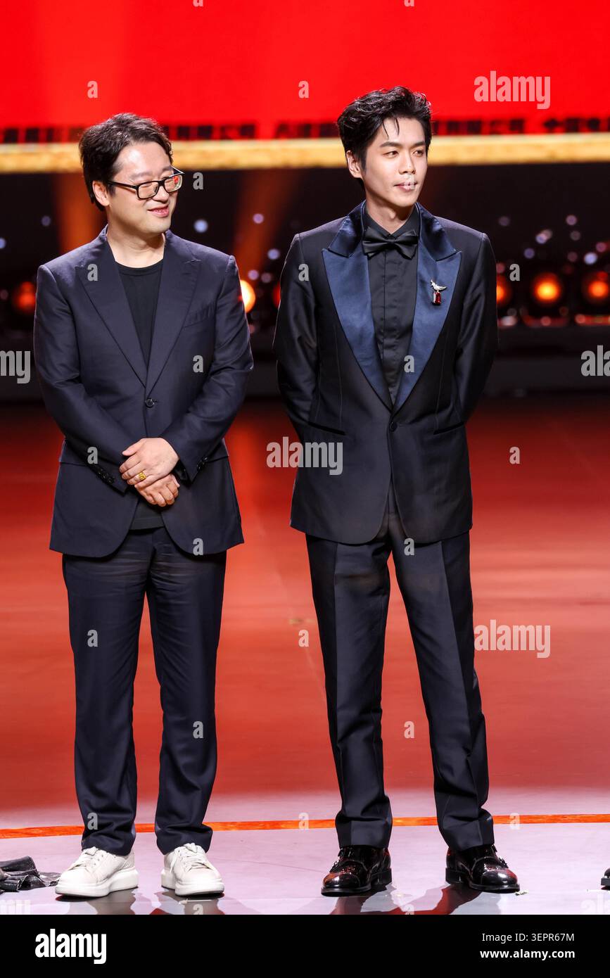 IPA85699731 - Chinese Actor Zhang Ruoyun attends the 28th Shanghai ...