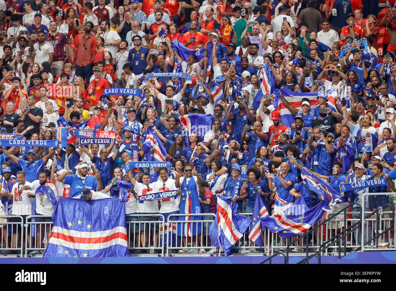 Cabo Verde fans celebrate a tie against Spain during the World Cup ...