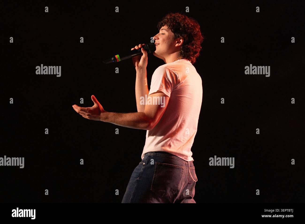 Lorenzo Salvetti performs live at Kiss kiss way in Baia Domizia. (Photo ...