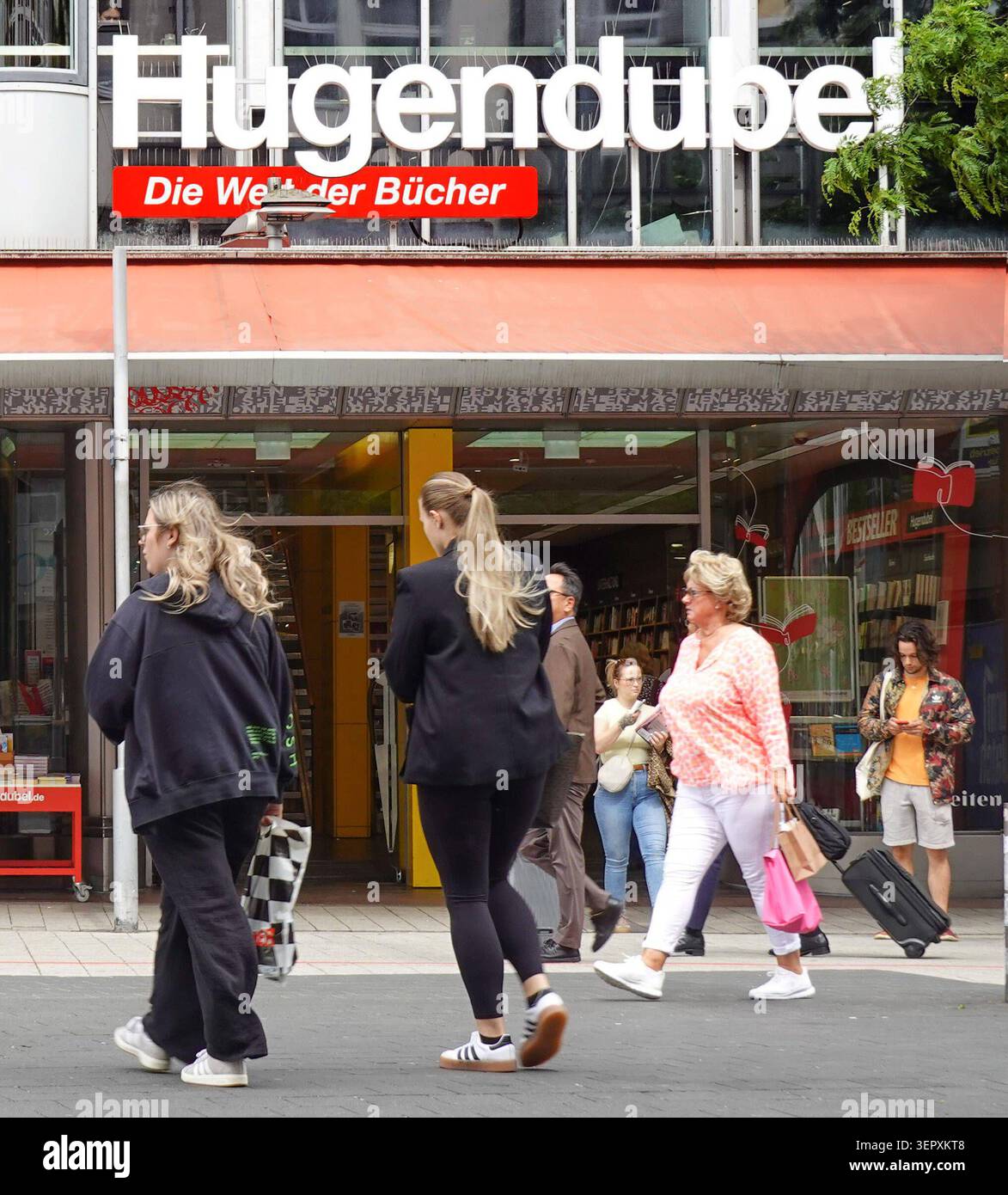 Fa. Hugendubel Welt der Bücher gesehen am 02.06.2026 in Hannover ...