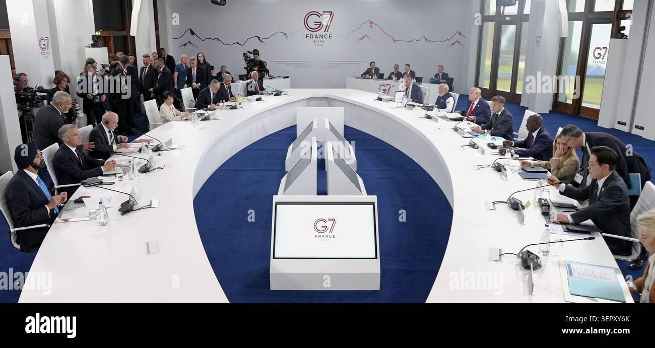 Leaders of each country including invited nations participate in ...
