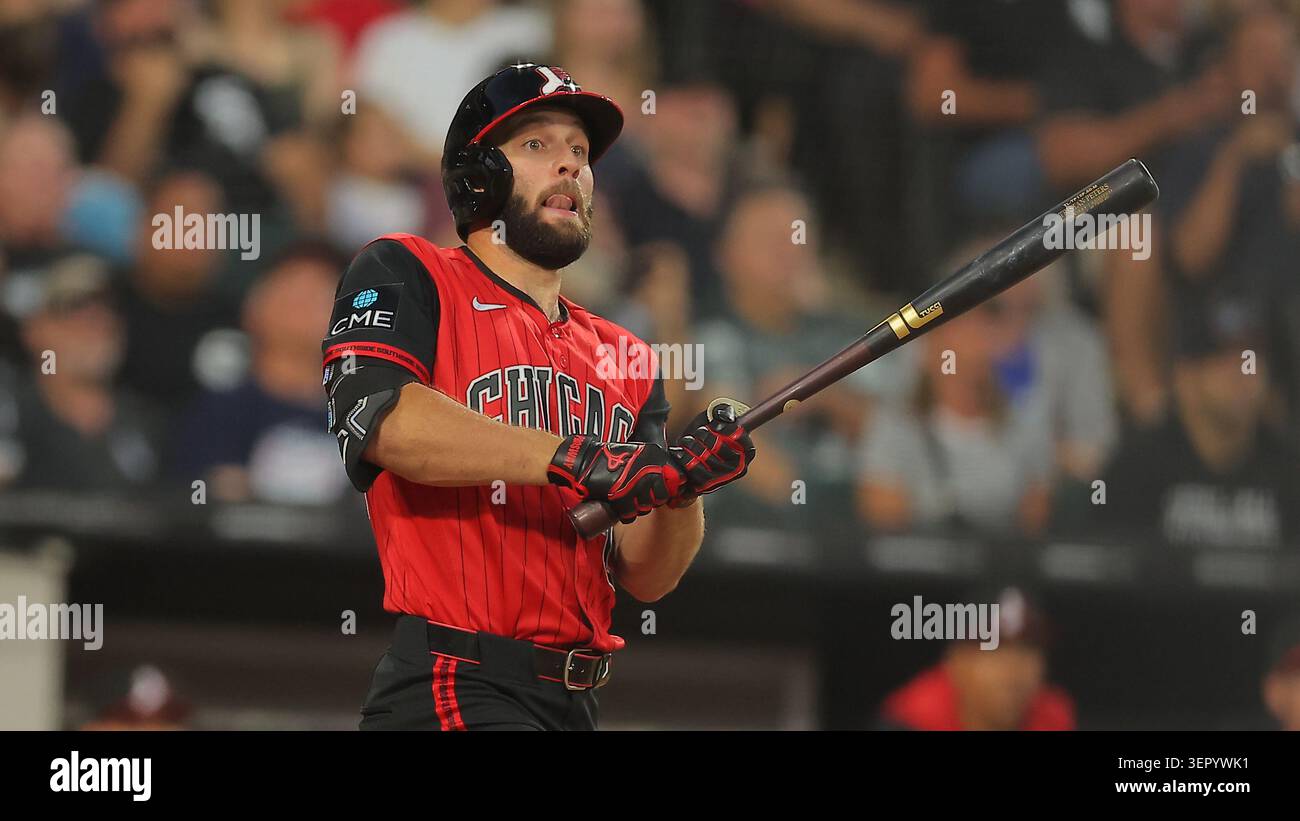 Chicago White Sox's Tristan Peters watches the ball during a baseball ...