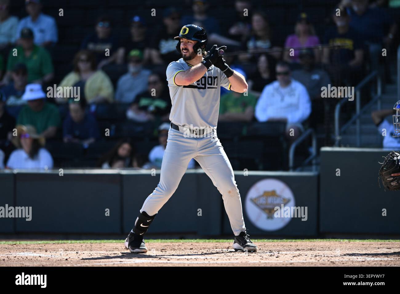 Gabe Miranda (26) of the Oregon Ducks at bat during a game against the ...