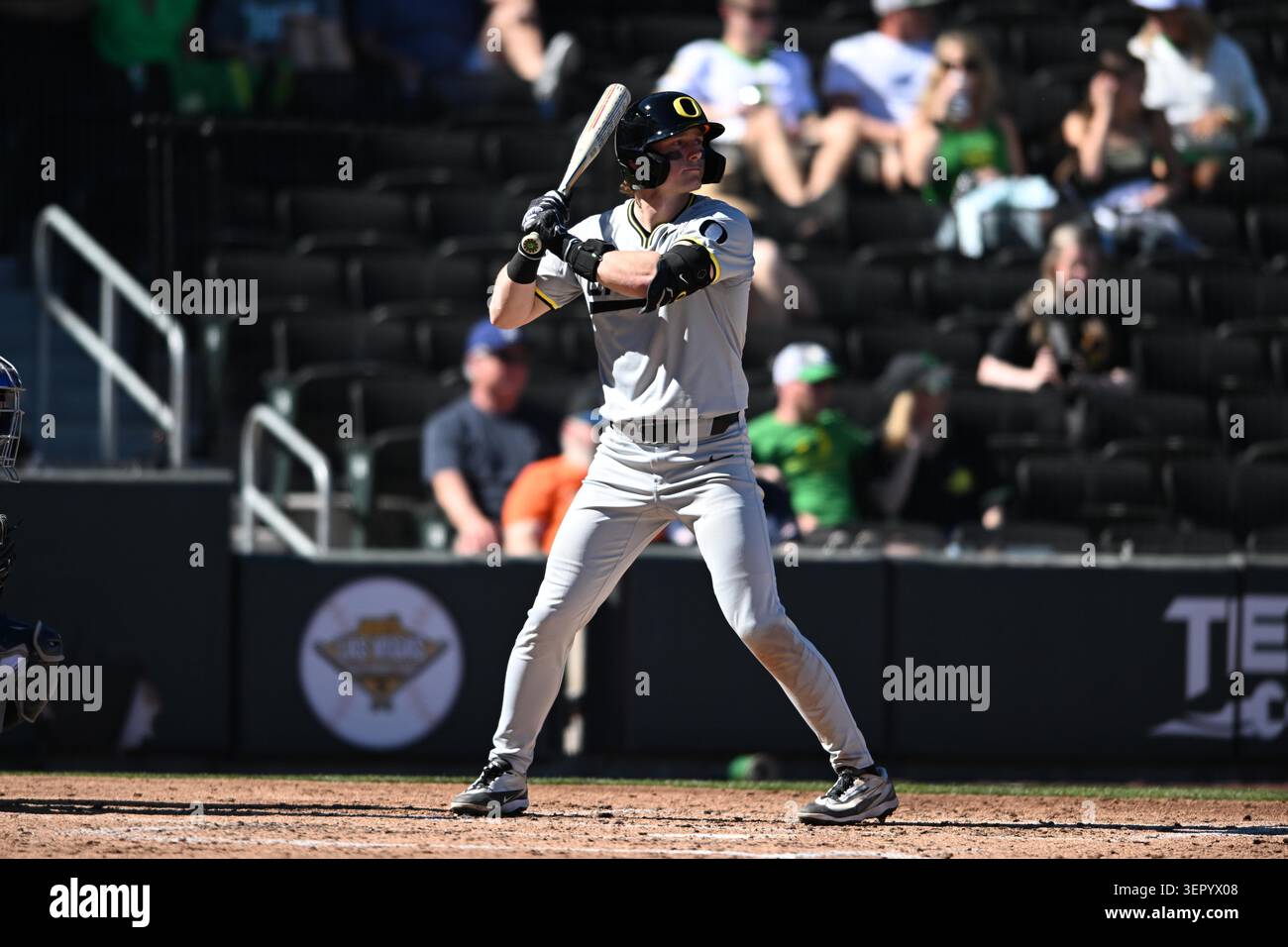 Drew Smith (17) of the Oregon Ducks at bat during a game against the UC ...