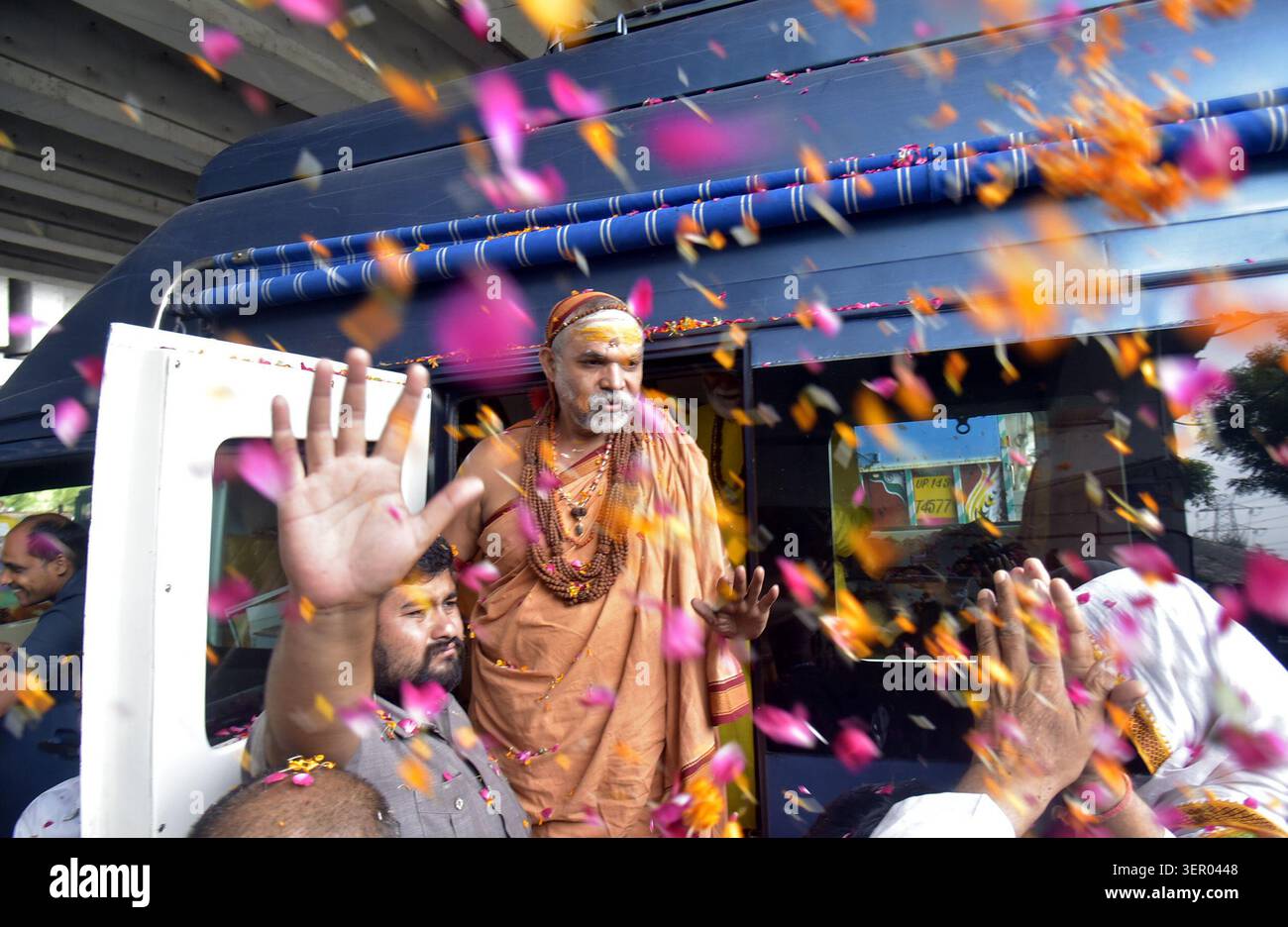 GHAZIABAD, INDIA - JUNE 16: Residents of Dasna welcome Jagadguru ...