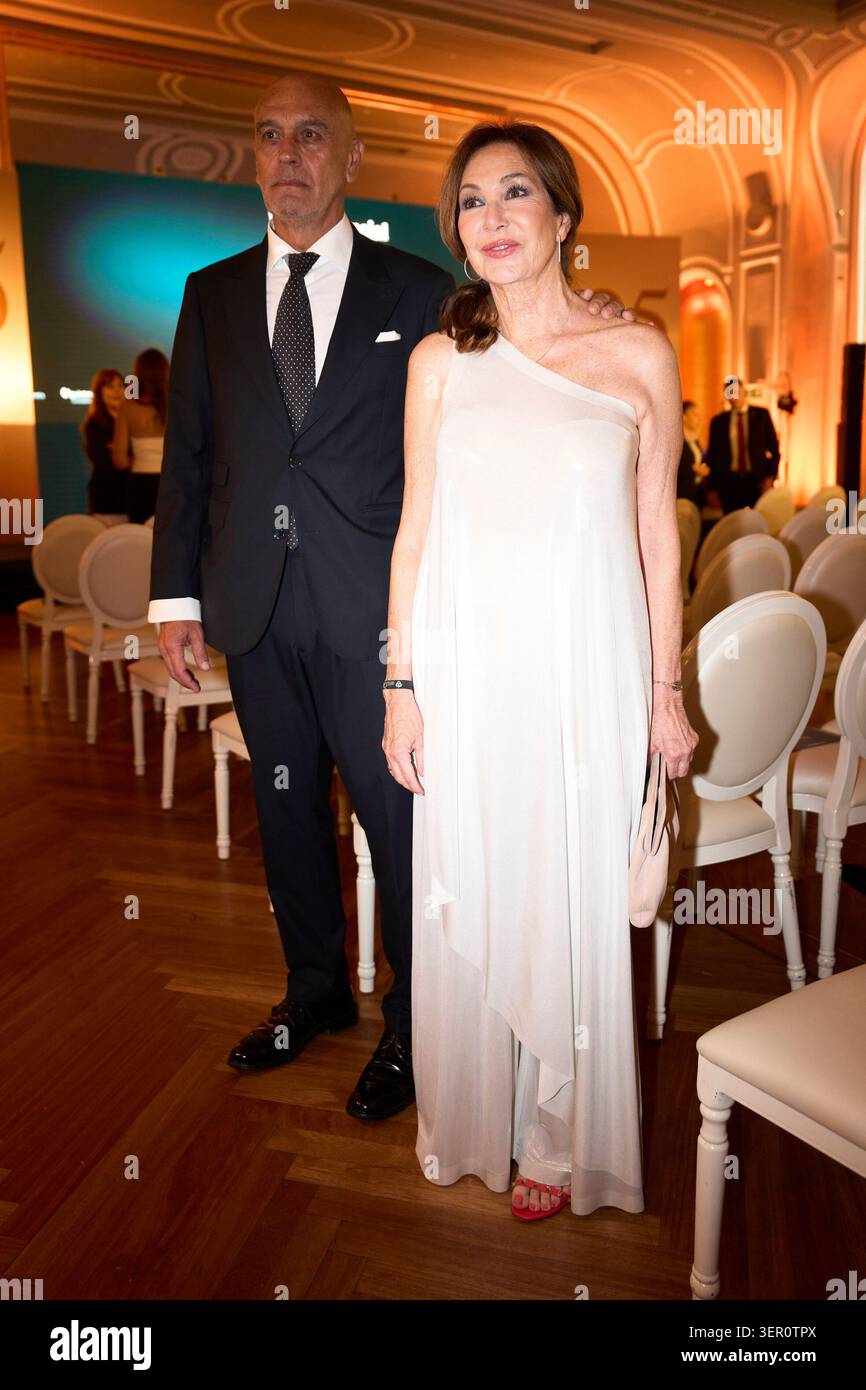 Ana Rosa Quintana, Juan Munoz attends 25th anniversary of the newspaper ...