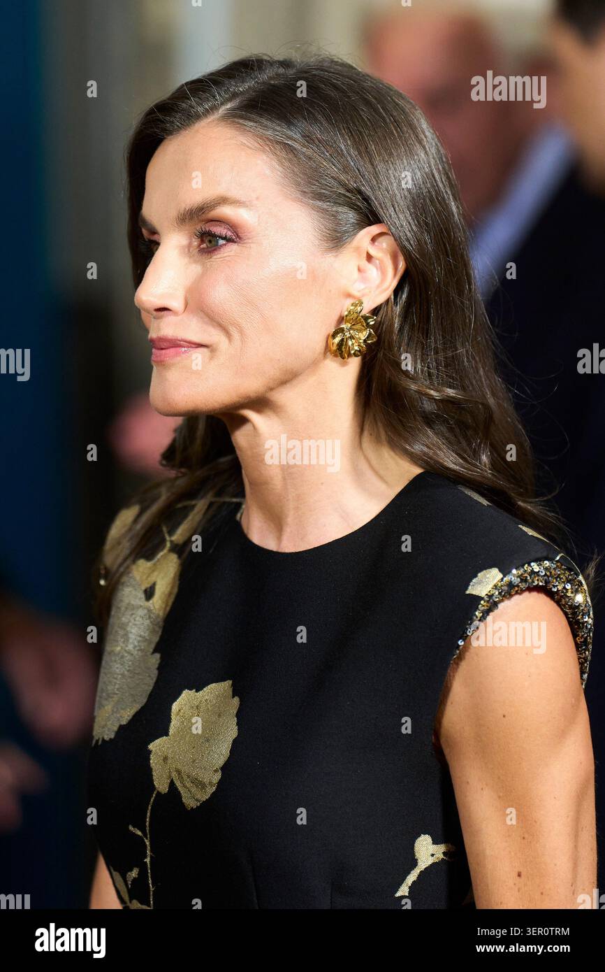 Queen Letizia of Spain attends 25th anniversary of the newspaper 'El ...