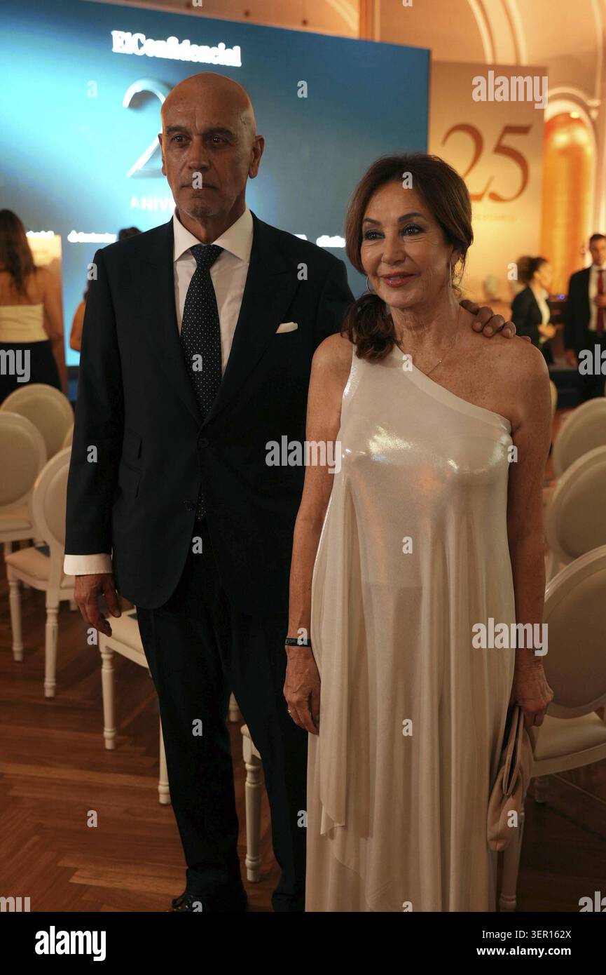 Juan Munoz and Ana Rosa Quintana attending 25 anniversary of El ...