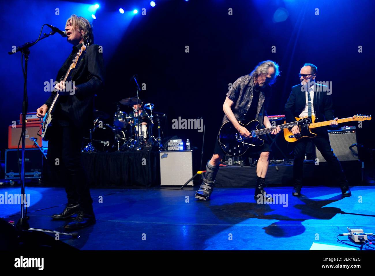 Justin Currie, from left, Iain Harvie, and Kris Dollimore of Del Amitri ...