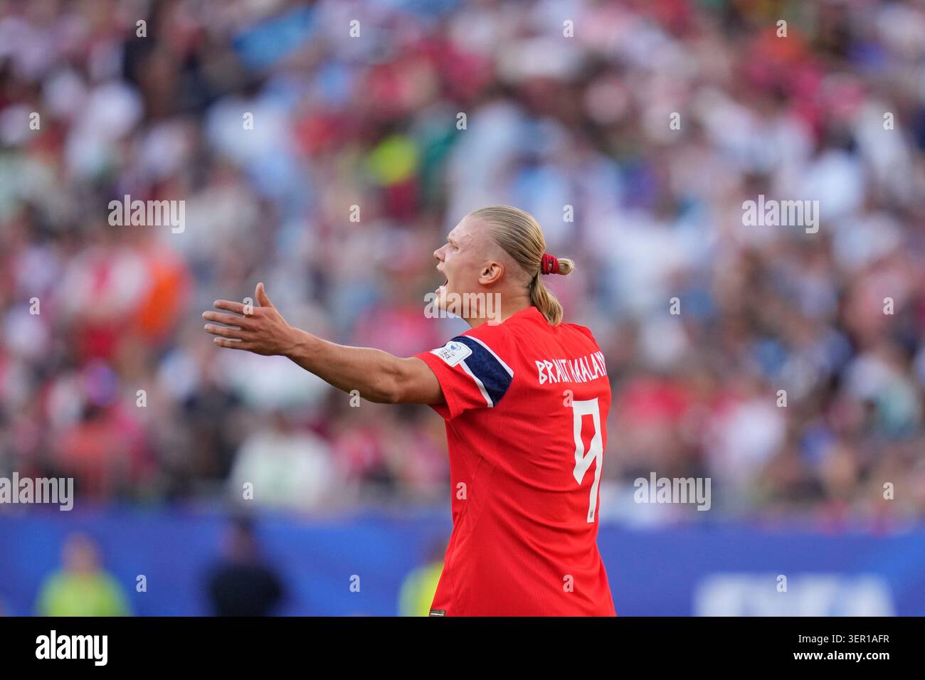 Norway's Erling Haaland (9) reacts during the World Cup Group I soccer ...