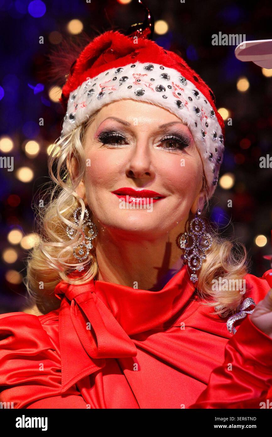 Desiree Nick - Photocall Stand-Up for Christmas show , Bar Jeder ...