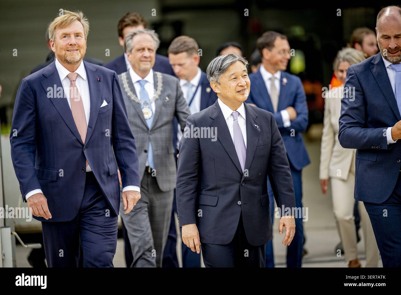 DELFT - King Willem-Alexander and Japanese Emperor Naruhito during a ...