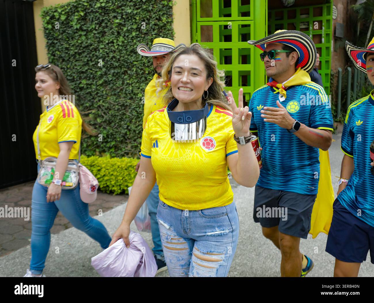 Colombia national team fans walks to Mexico City Stadium to support ...
