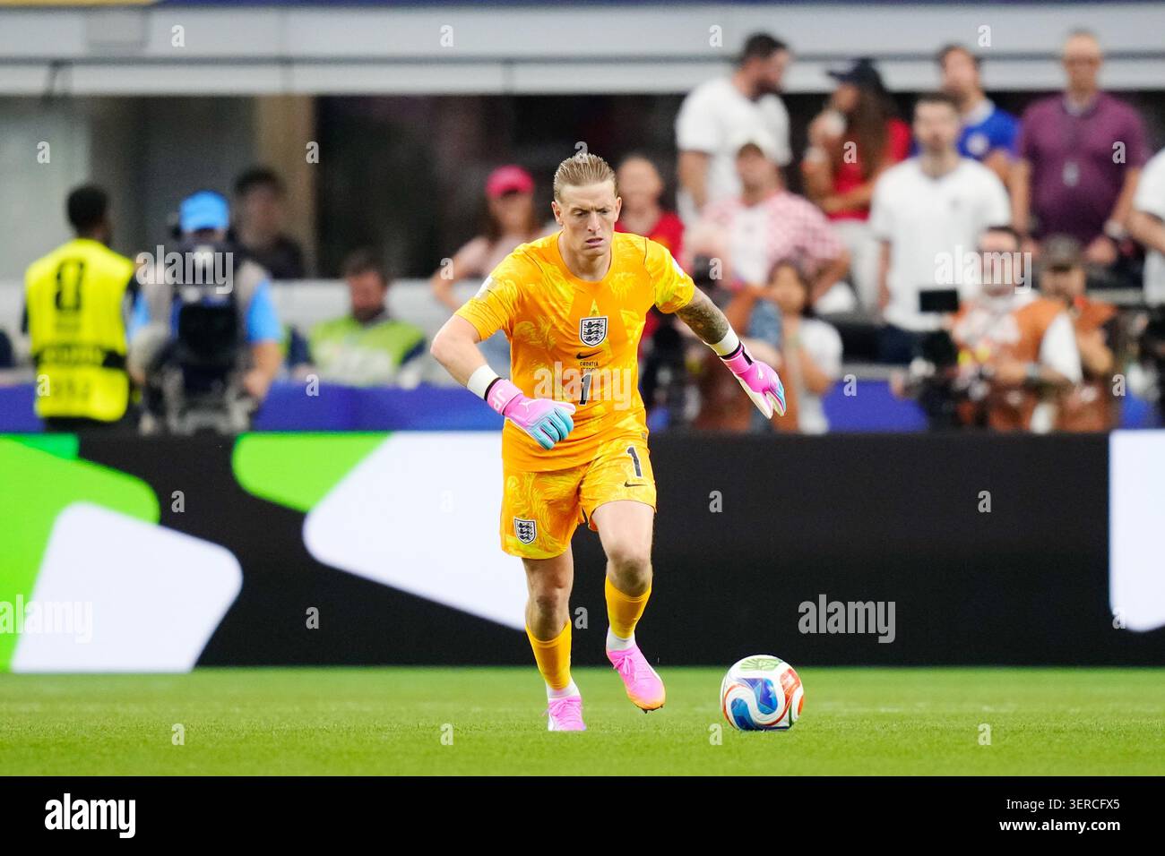 IPA85807267 - Jordan Pickford of England during the FIFA World Cup 2026 ...