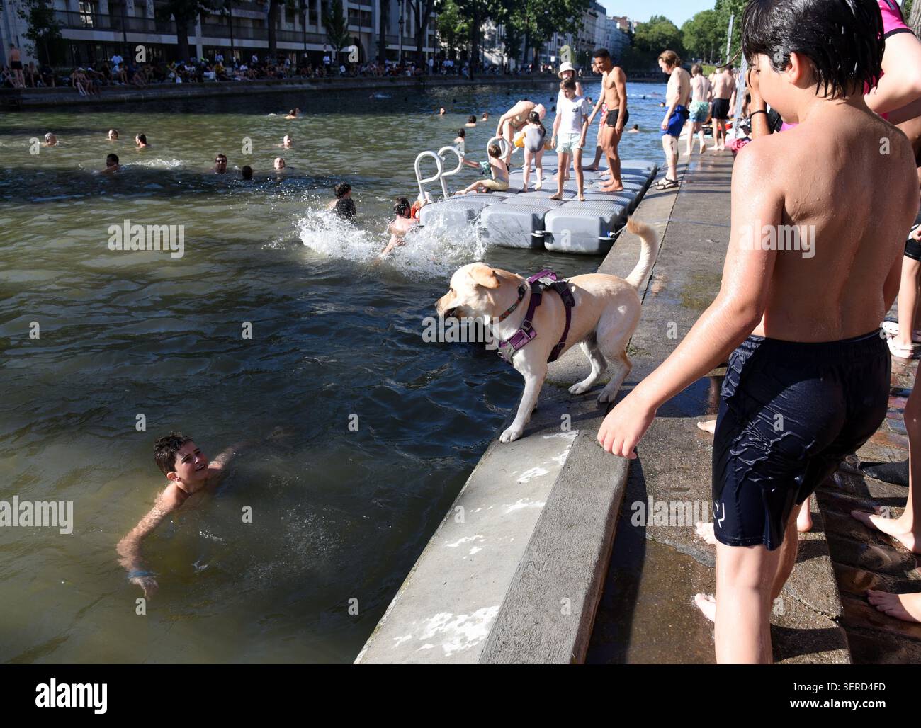 Opening of the swim at the Canal Saint-Martin amid a heat wave in Paris ...