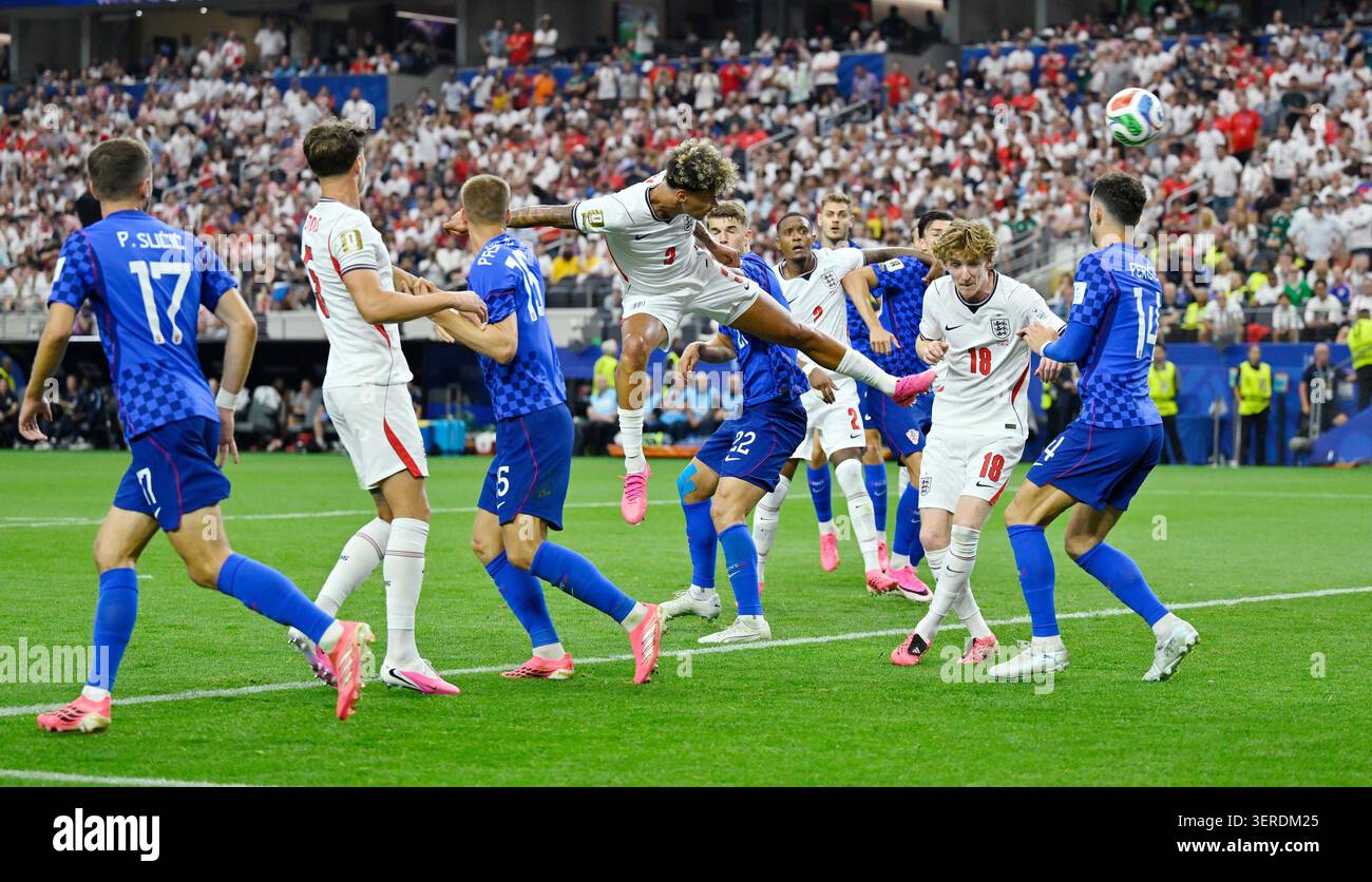 l. to r. Petar Sucic, John Stones, Mario Pasalic, Nico O'Reilly ...