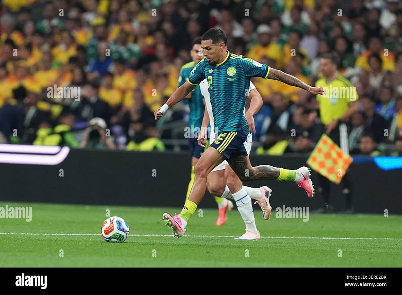 Daniel Muñoz #2 of Colombia runs whit the ball during the FIFA World ...