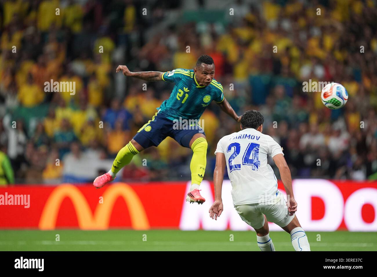 Jáminton Campaz #21 of Colombia scoring a goal during the FIFA World ...