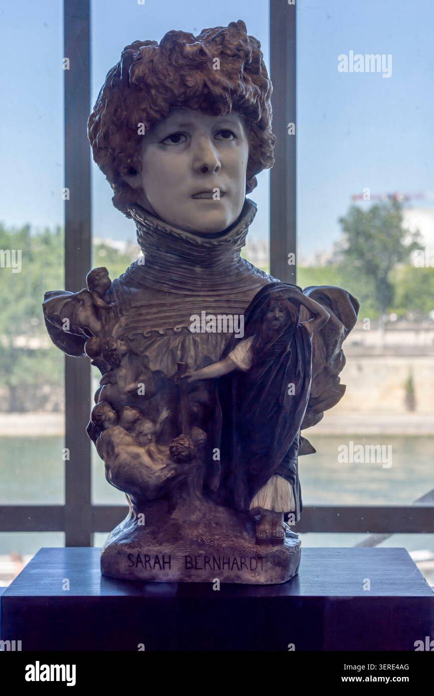 Paris, France - 06 13 2026: Orsay museum. Sarah Bernhard tinted marble ...