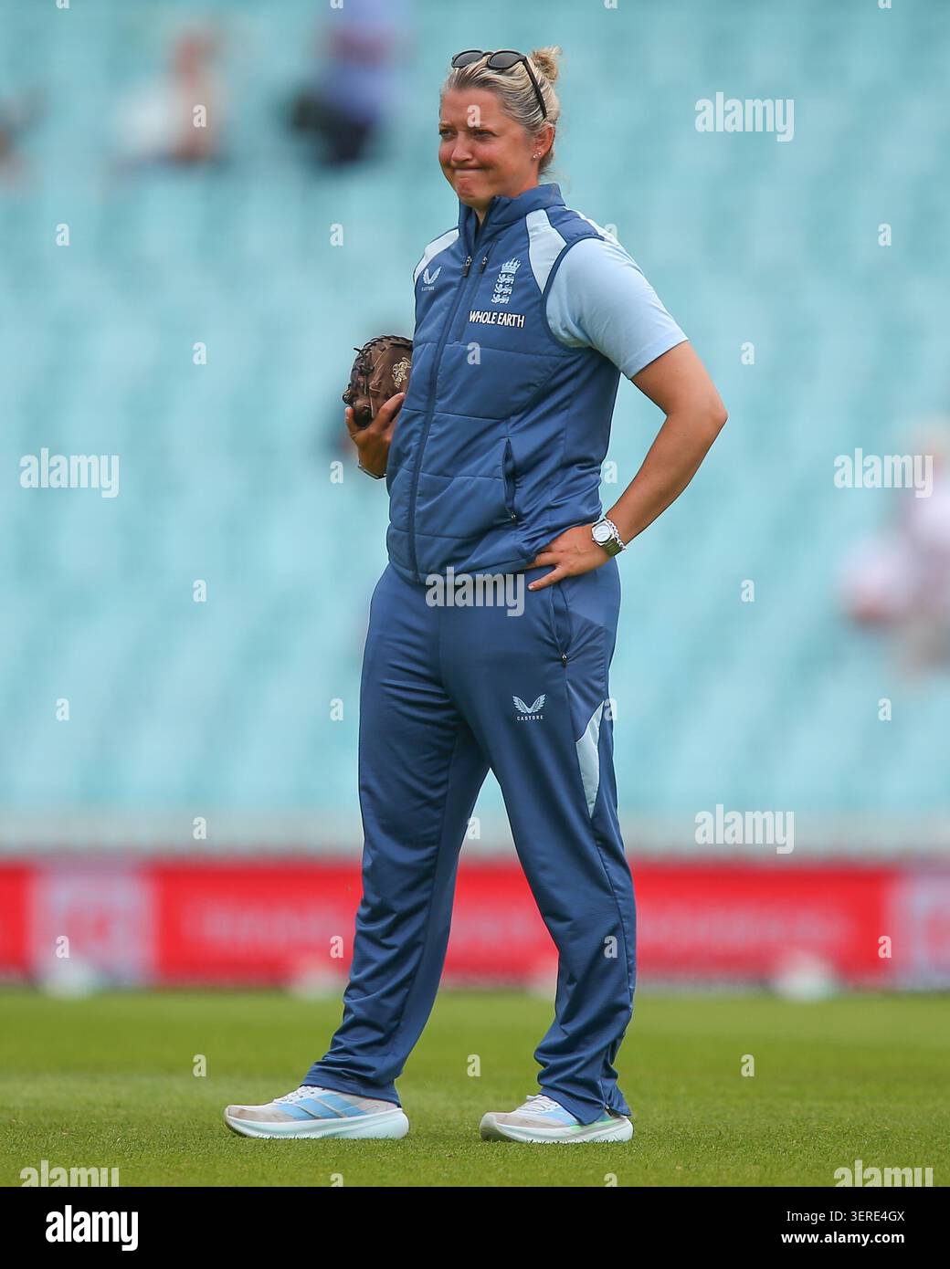 LONDON, ENGLAND - JUNE 18: Fielding coach Sarah Taylor of England ...