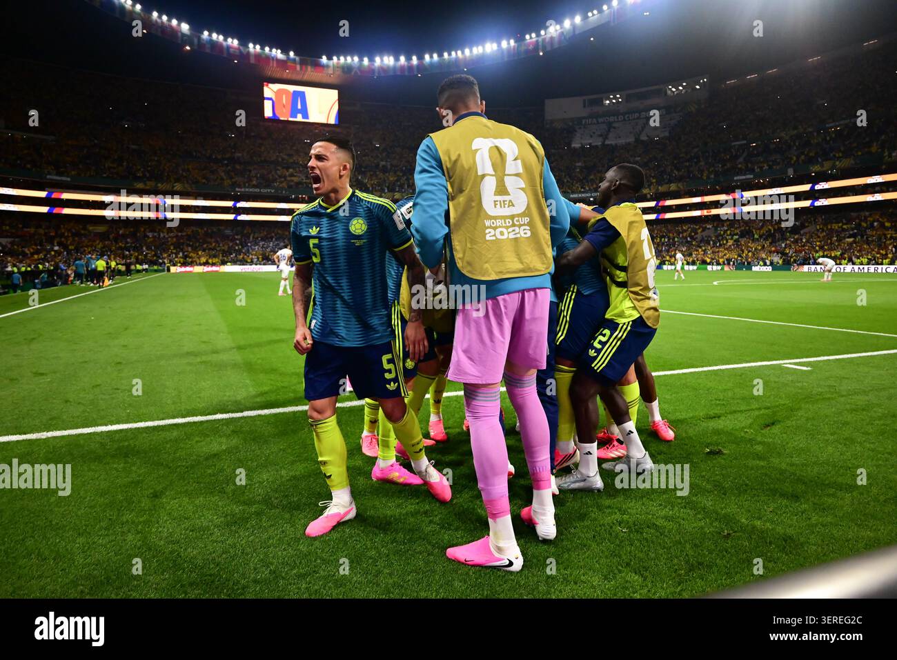Kevin CASTANO, Daniel MUNOZ and Jaminton Campaz of Colombia celebrate ...