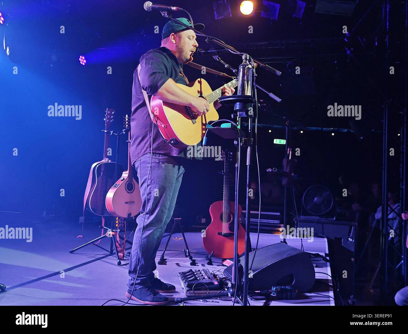 15.06.2026 xkhx Kassel, Kulturzelt Konzert Singer-Songwriter Jens ...