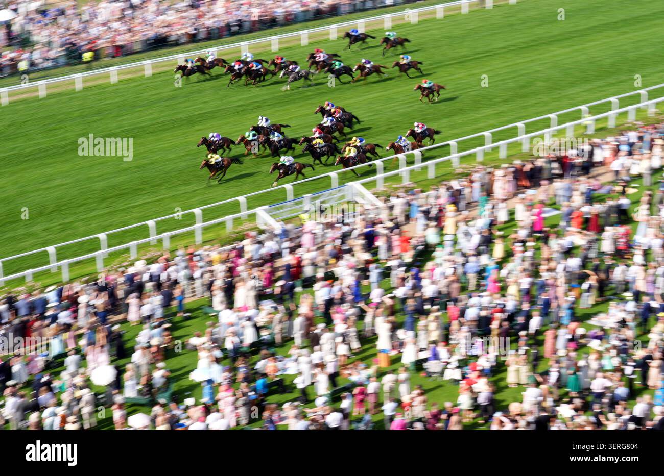 Moonfall ridden by Zac Lloyd on their way to winning the Britannia ...