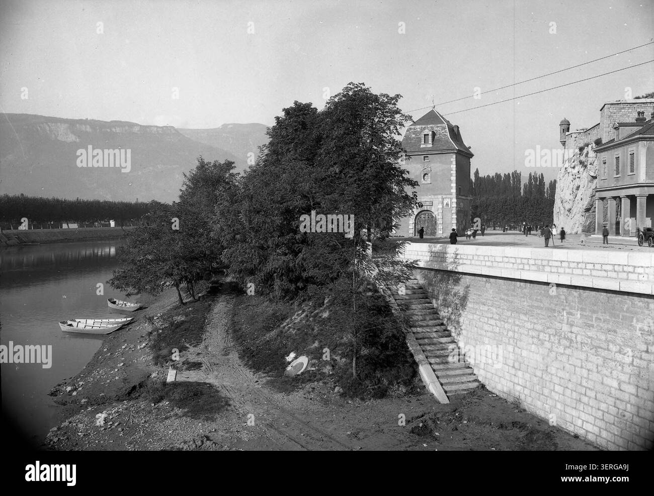1890 bridge construction france Black and White Stock Photos & Images ...