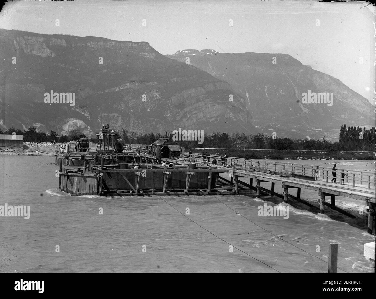 1890 bridge construction france Black and White Stock Photos & Images ...