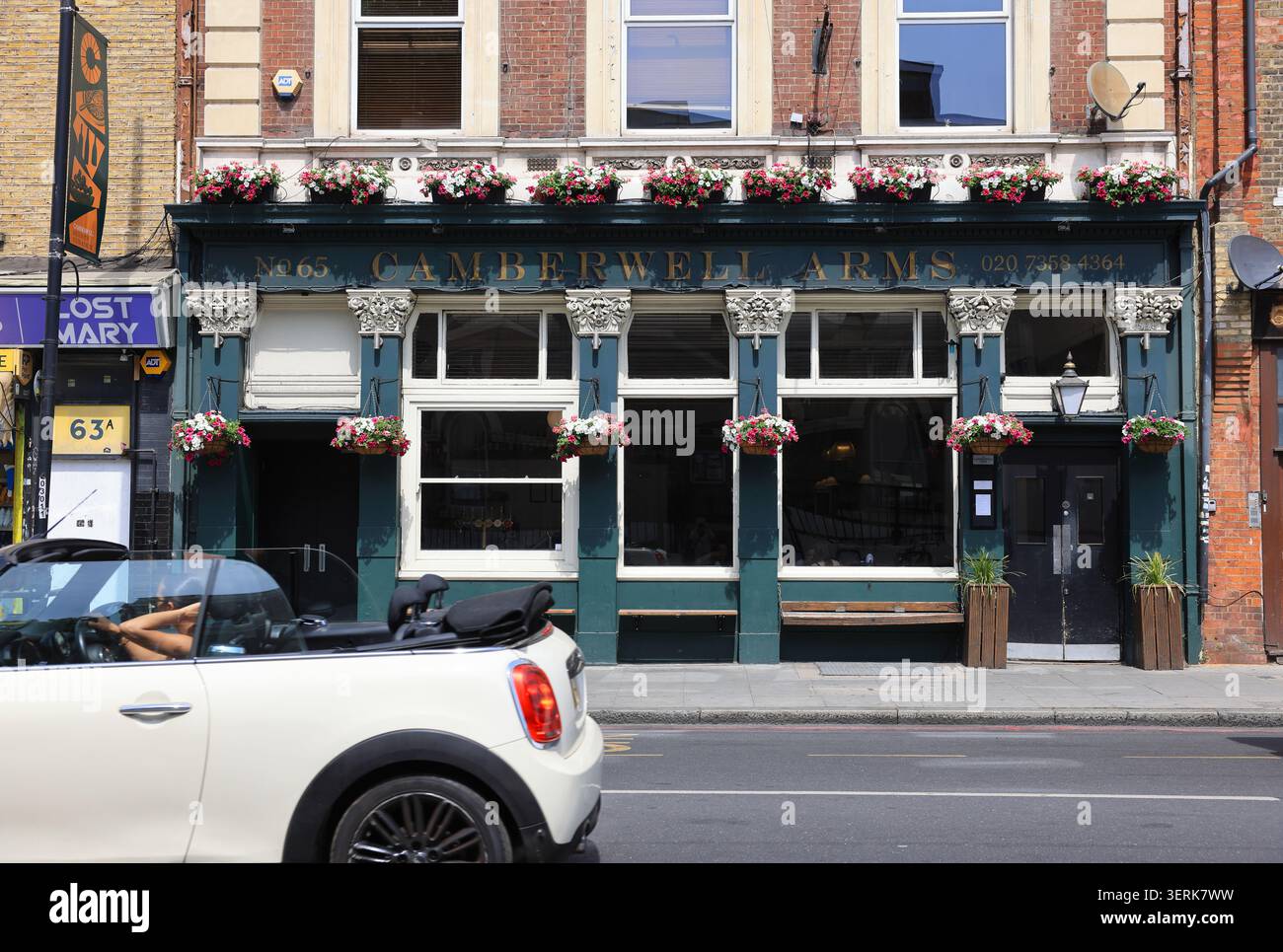 Camberwell Arms pub on Camberwell Church Street, south London, UK Stock ...