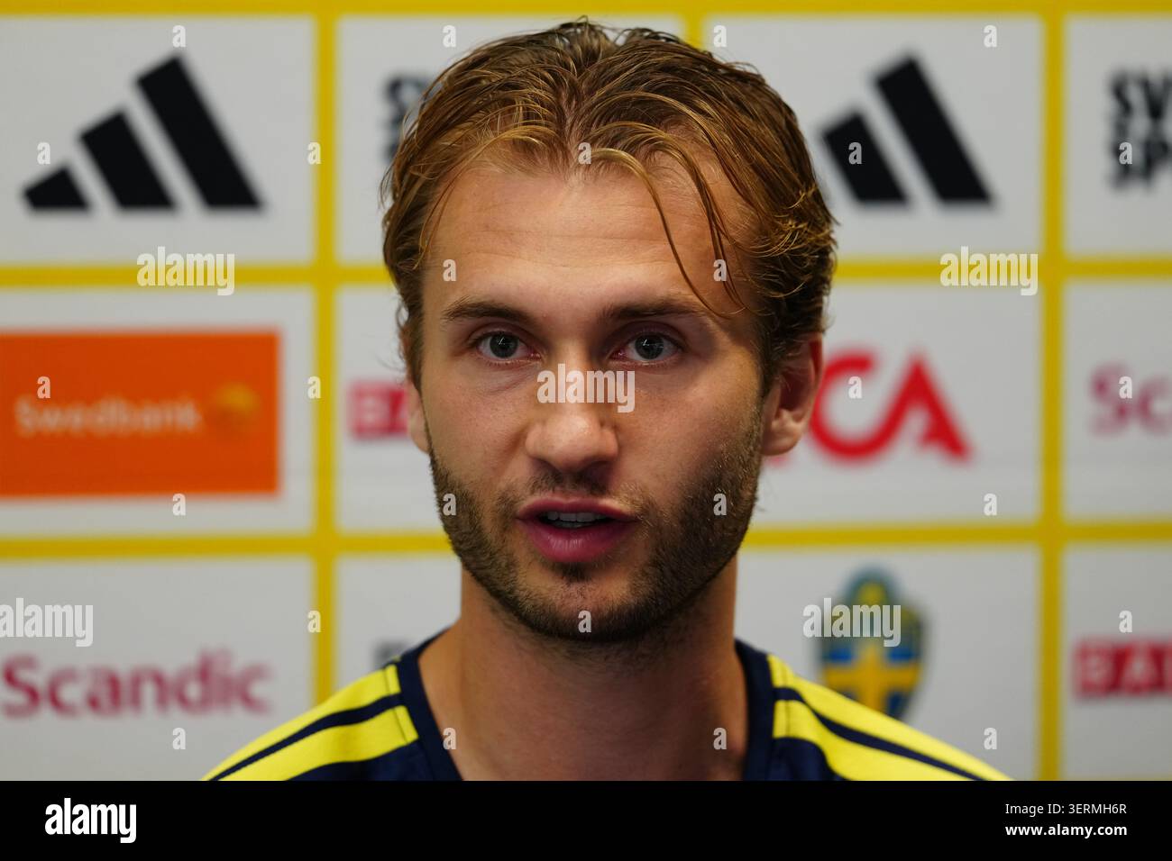 FRISCO, TEXAS - JUNE 18, 2026: Benjamin Nygren #10 of Sweden speaks ...