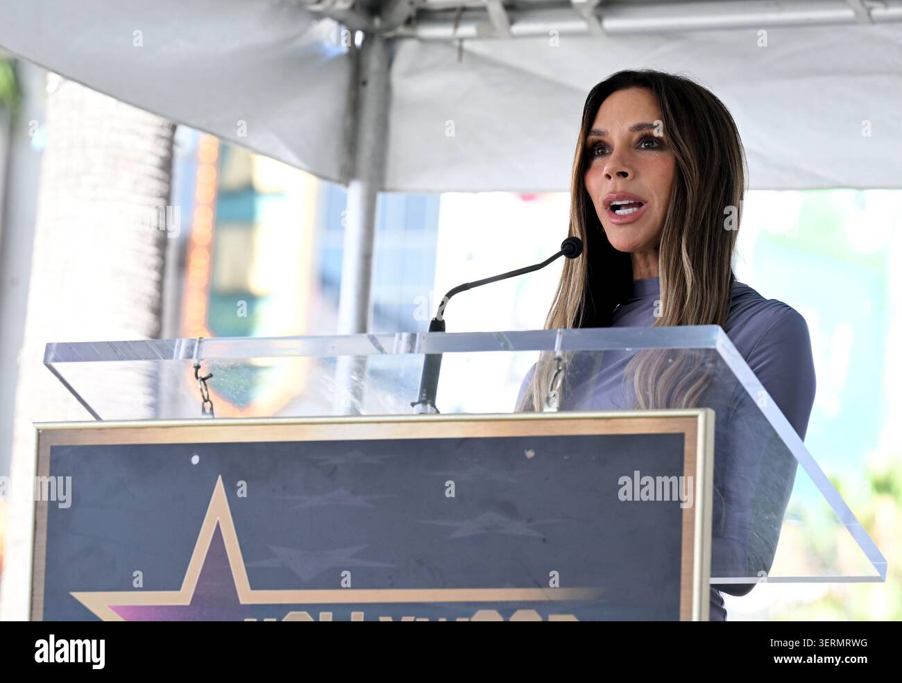 Singer/designer Victoria Beckham speaks during David Beckham's Star ...