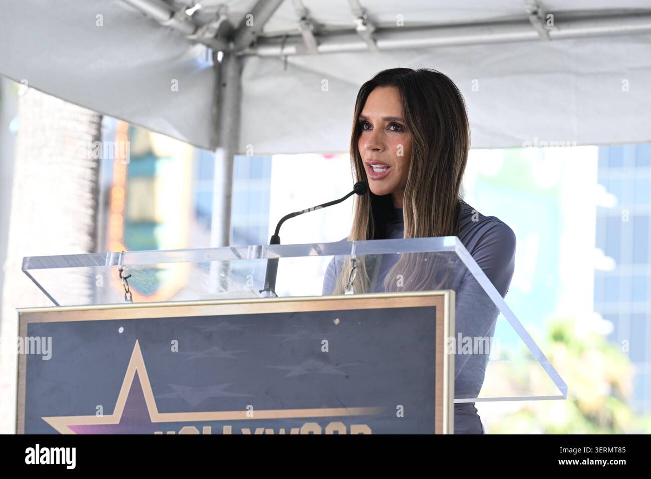 Singer/designer Victoria Beckham speaks during David Beckham's Star ...