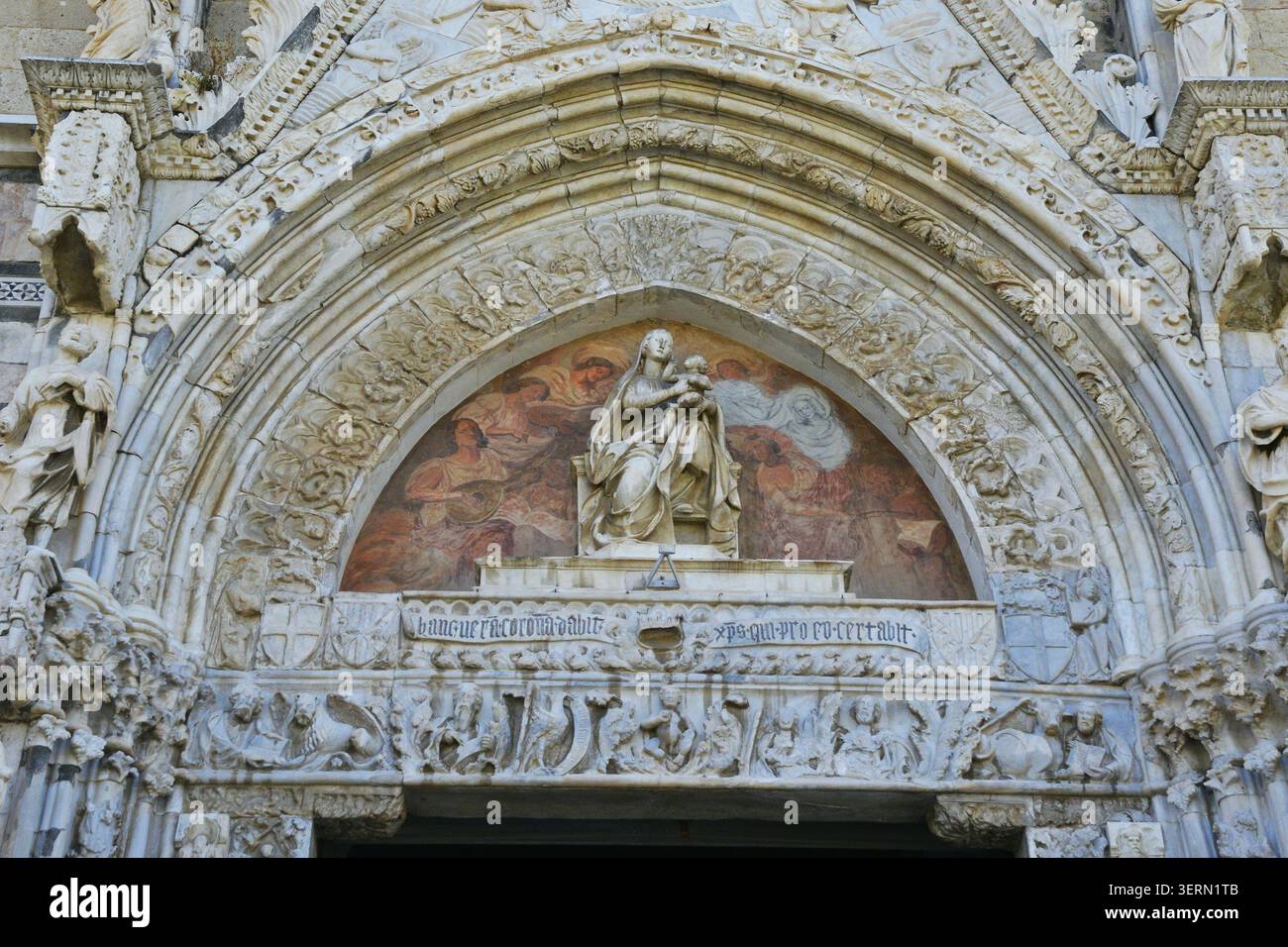 Roman Catholic Cathedral of Messina in Sicily, Italy Stock Photo - Alamy