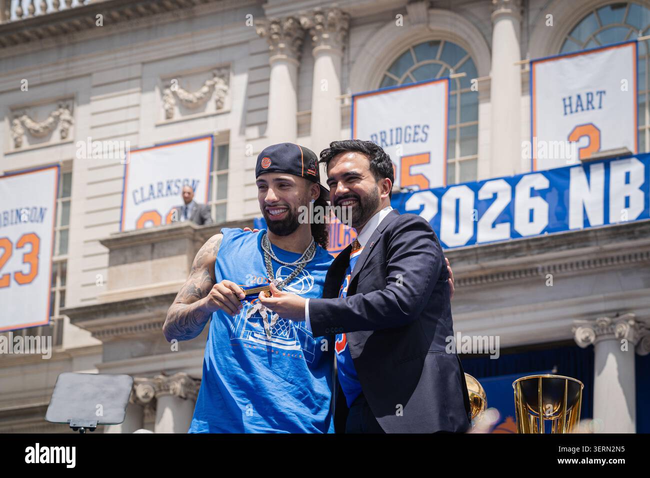 NYC Knicks Jose Alvarado receives the keys to the city from NYC Mayor ...