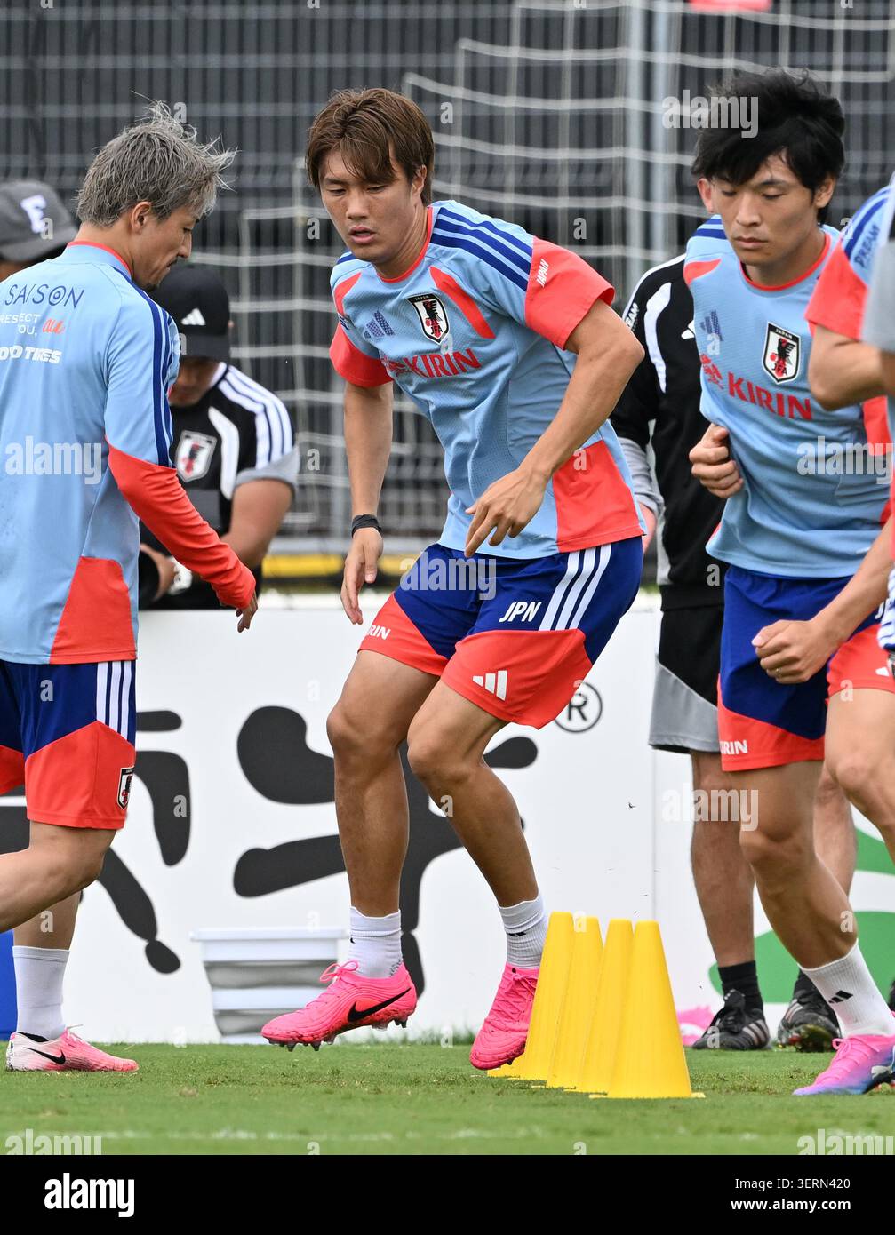 Koki OGAWA, center, and other members of the Japan national football ...