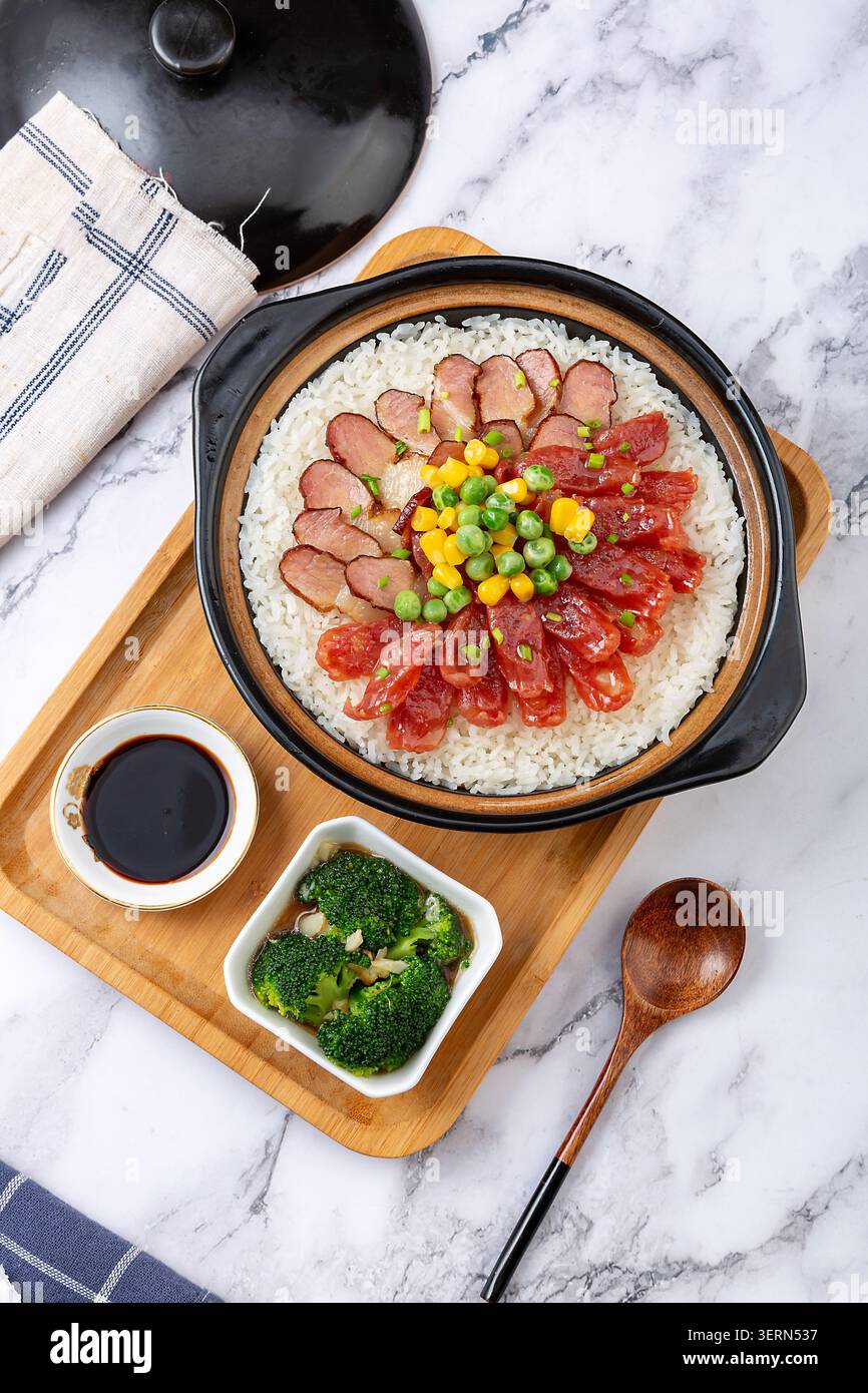 Authentic Cantonese Cured Meat Combo Claypot Rice, Classic Baozaifan ...