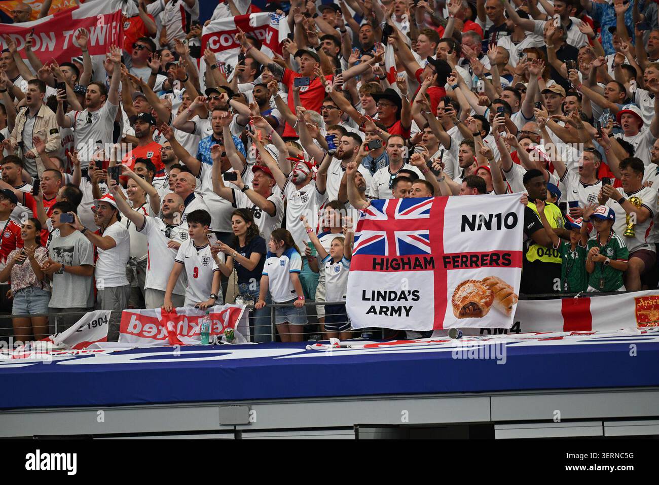 June 17, 2026: England fans during the FIFA World Cup group stage ...