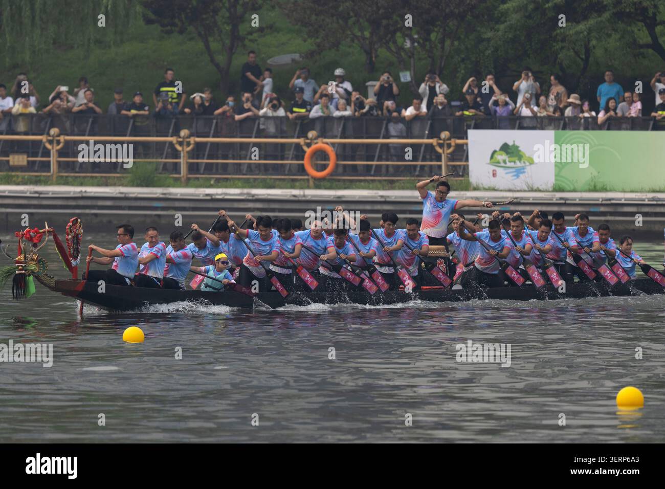 Performers demonstrate their skills ahead of Dragon Boat Races to ...