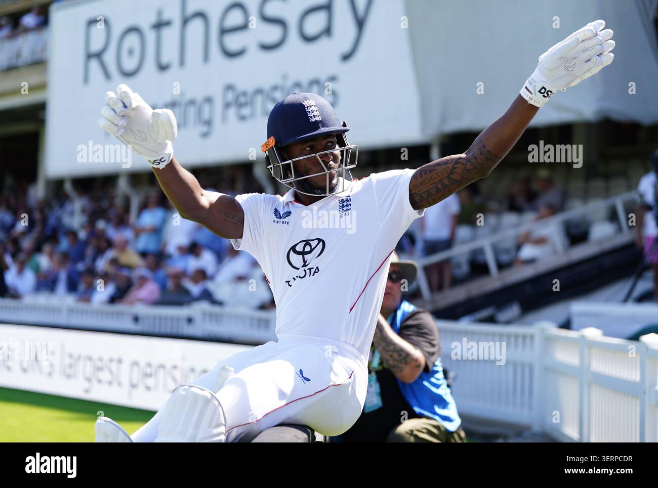 England's Jofra Archer on day three of the Second Rothesay Test at The ...