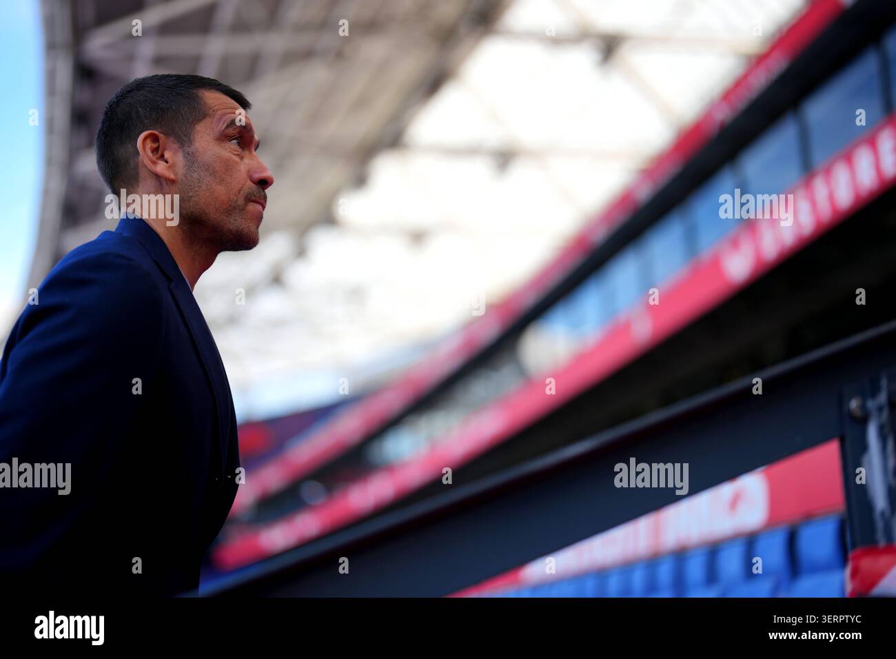 Rotterdam - Coach Giovanni van Bronkhorst of Feyenoord Rotterdam during ...