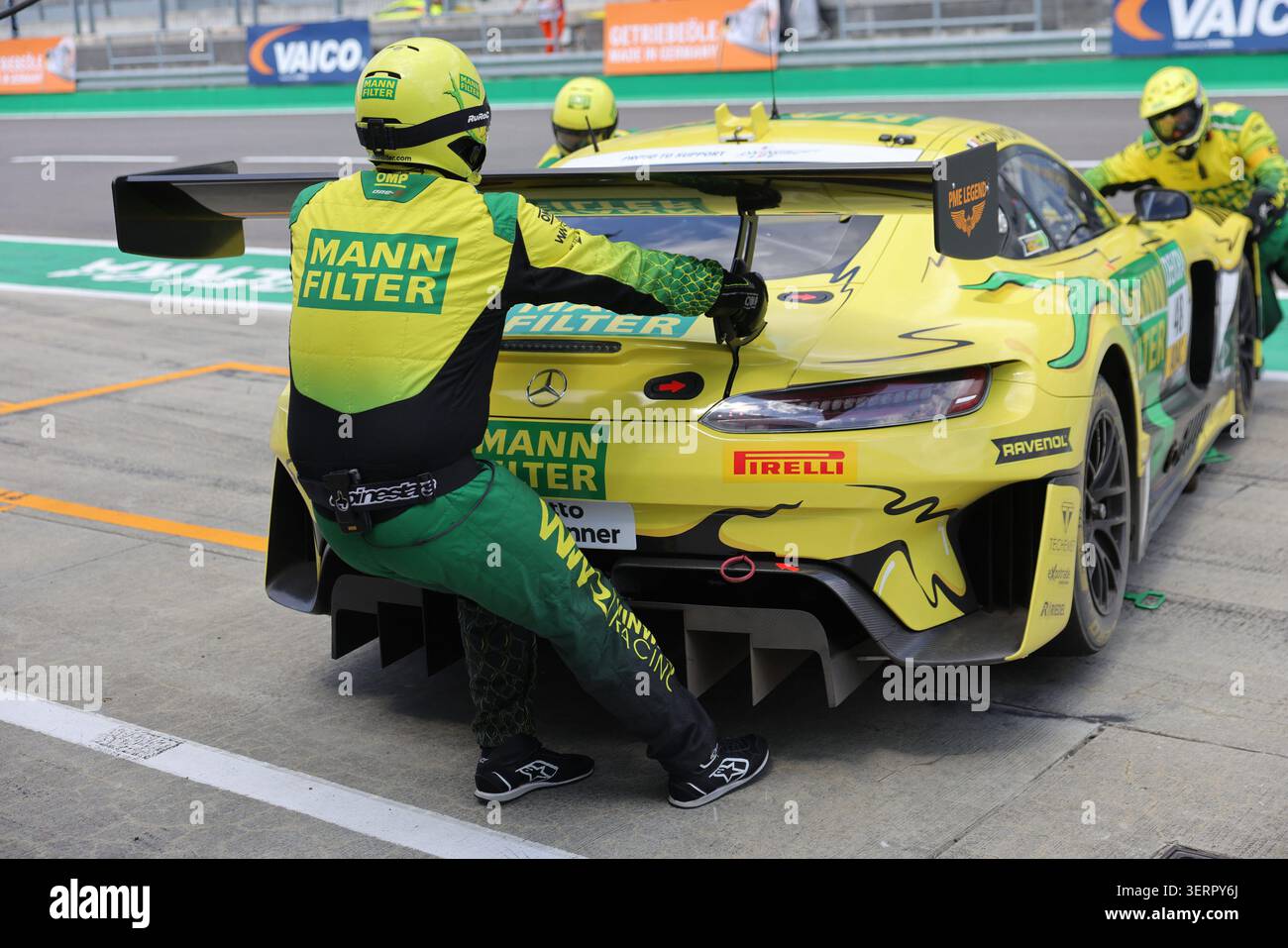 Pitlane, Detail, Jules Gounon (F/Mercedes-AMG Team Mann-Filter, #48 ...